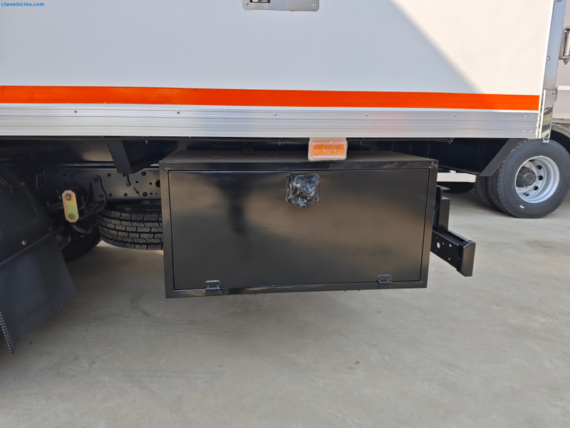 ISUZU KV600 4x2 Cargo Box Truck from China manufacturer - CLW Group